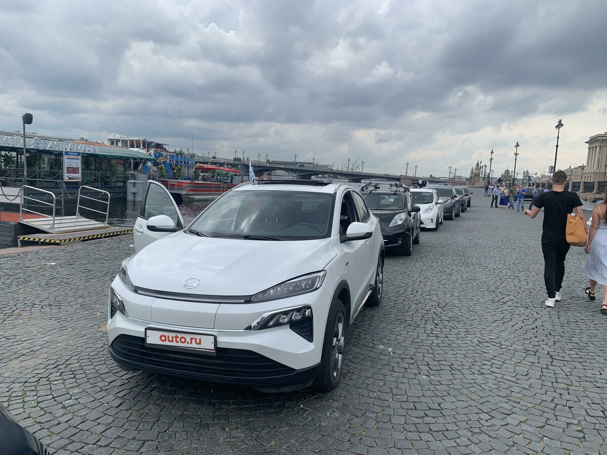 Купить б/у Ciimo (Dongfeng-Honda) M-NV I Electro AT (120.0 кВт) электро ...