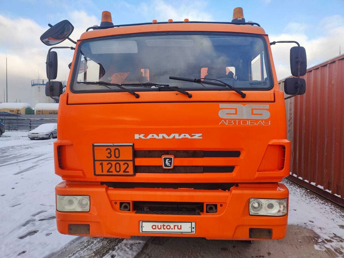 Купить б/у КамАЗ 65115 дизель механика в Обнинске: оранжевый ...