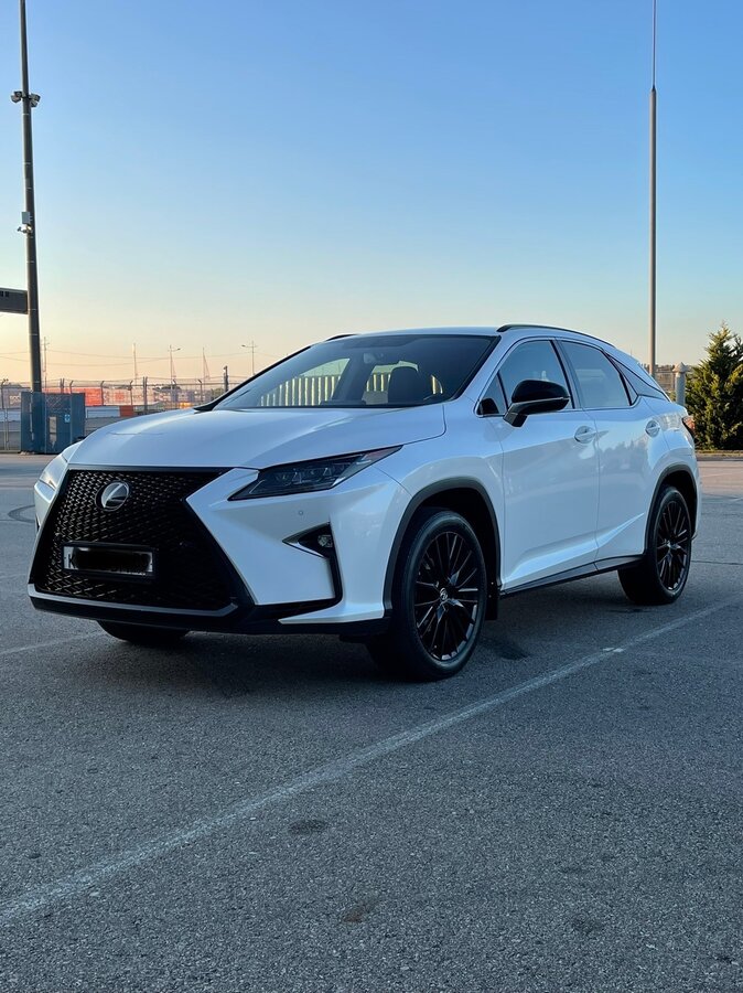 Купить б/у Lexus RX IV 300 2.0 AT (238 л.с.) 4WD бензин автомат в Сочи ...