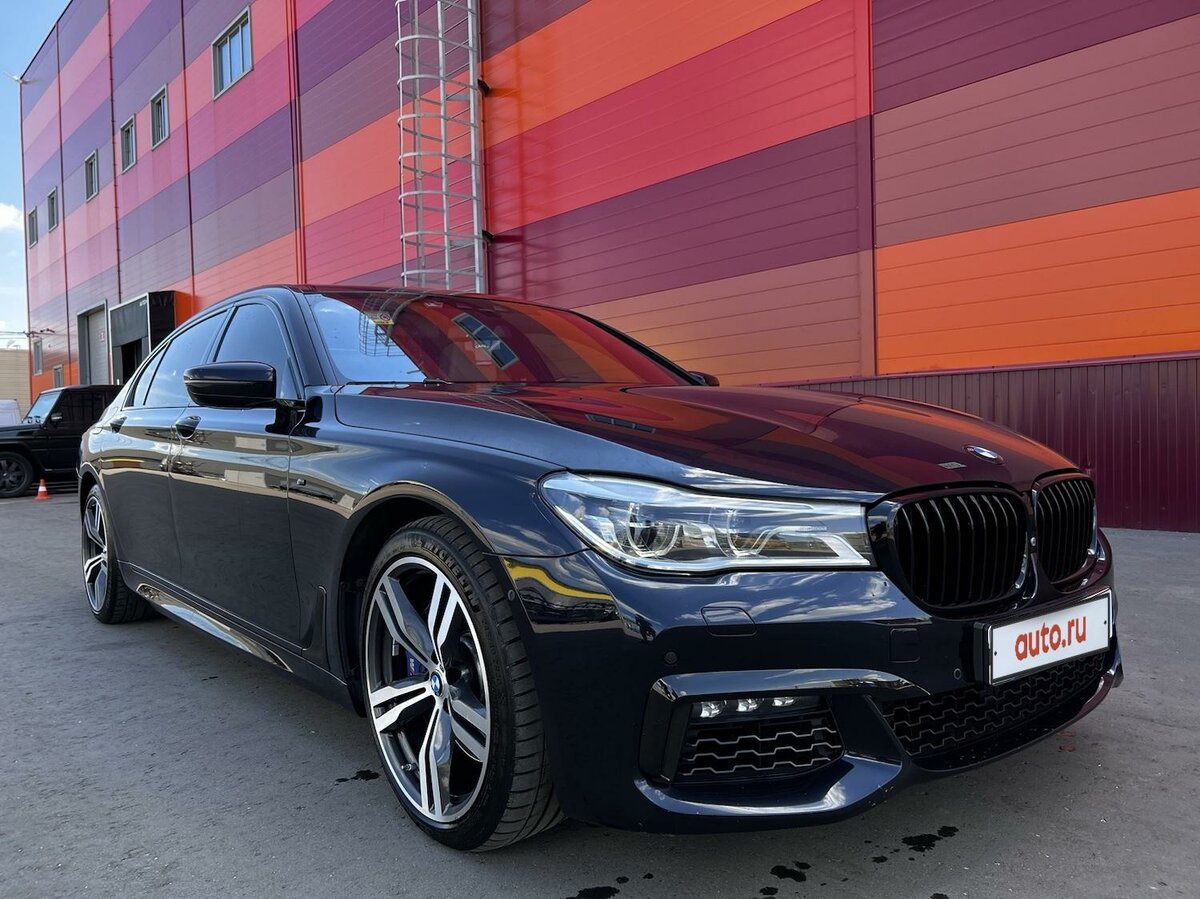 Купить б/у BMW 7 серии VI (G11/G12) 750Ld xDrive 3.0d AT (400 л.с.) 4WD ...