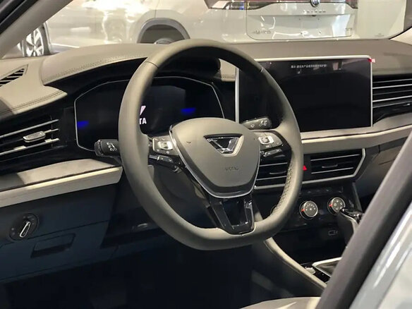 Купить б/у Jetta VA7 2024-2025 1.4 AMT (150 л.с.) бензин робот в Кемерове: серый Джетта ВА7 2025 ...