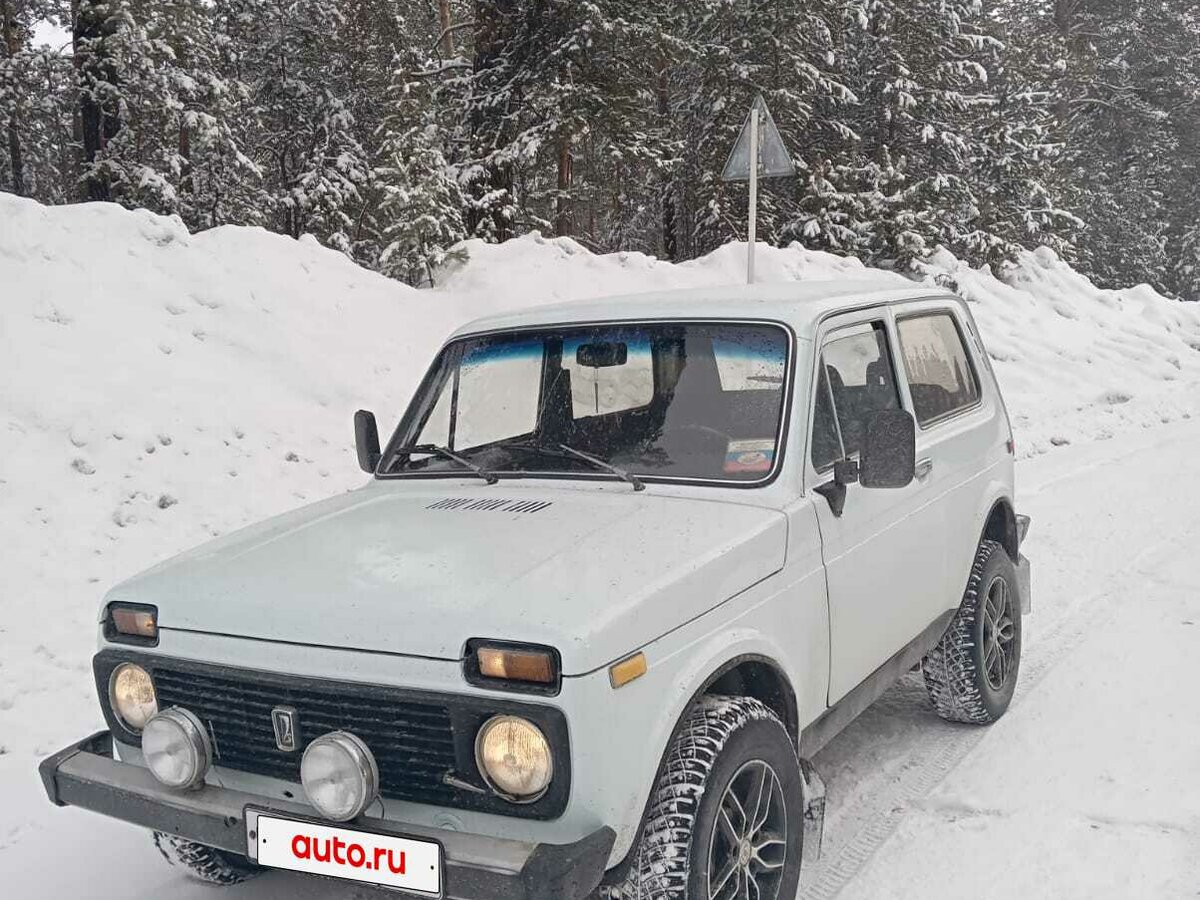 Купить б/у Lada (ВАЗ) 2121 (4x4) I 1.6 MT (75 л.с.) 4WD бензин механика в Сузуне: белый Лада ...