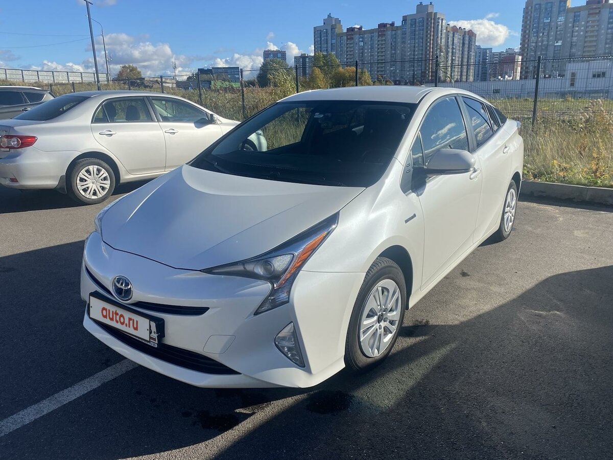 Купить б/у Toyota Prius IV (XW50) 1.8hyb AT (98 л.с.) гибрид автомат в ...