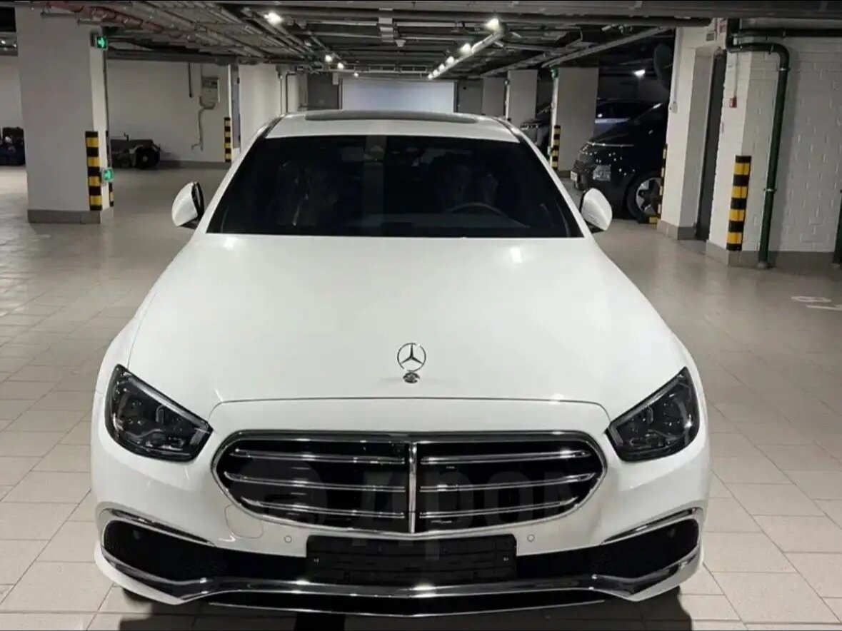 Купить б/у Mercedes-Benz E-Класс V (W213, S213, C238) Рестайлинг 300 e 2.0hyb AT (320 л.с.) 4WD ...