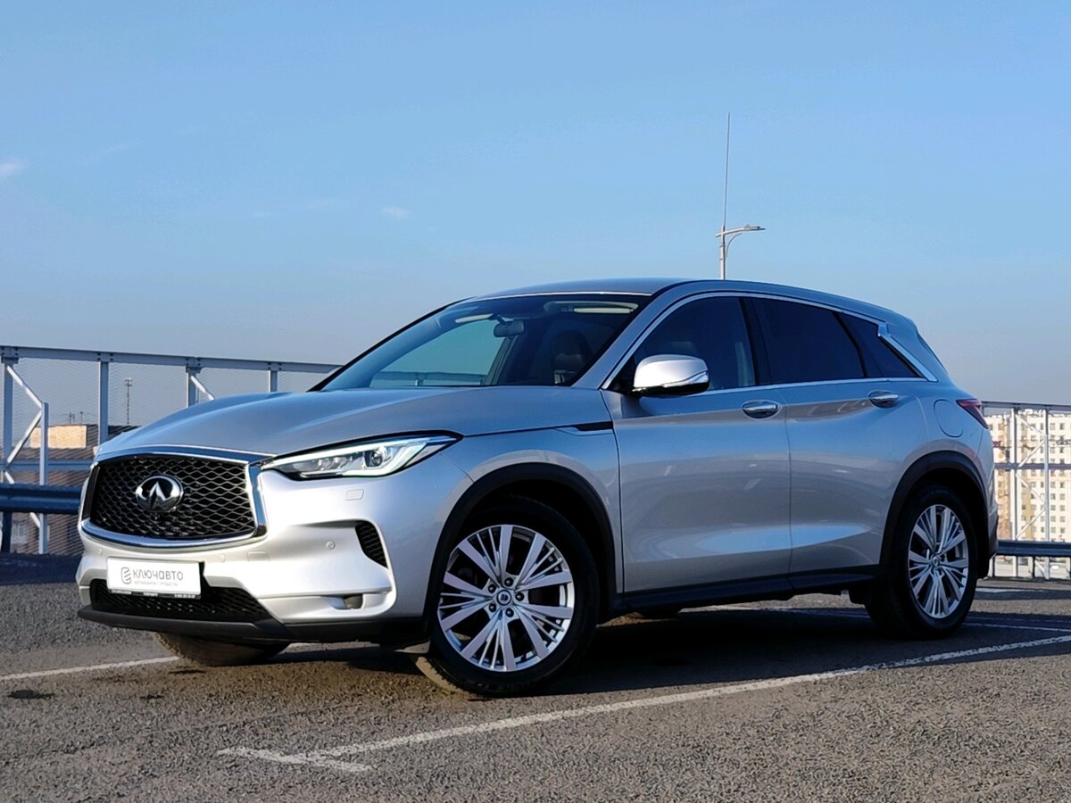Купить б/у Infiniti QX50 II 2.0 CVT (249 л.с.) 4WD бензин вариатор в Санкт-Петербурге: серый ...