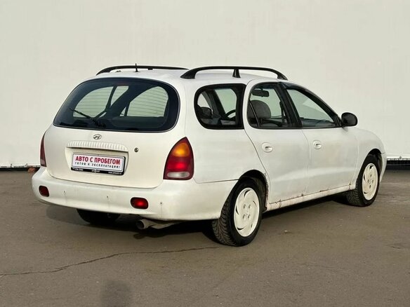 Купить б/у Hyundai Elantra II (J2, J3) 1.8 AT (128 л.с.) бензин автомат ...