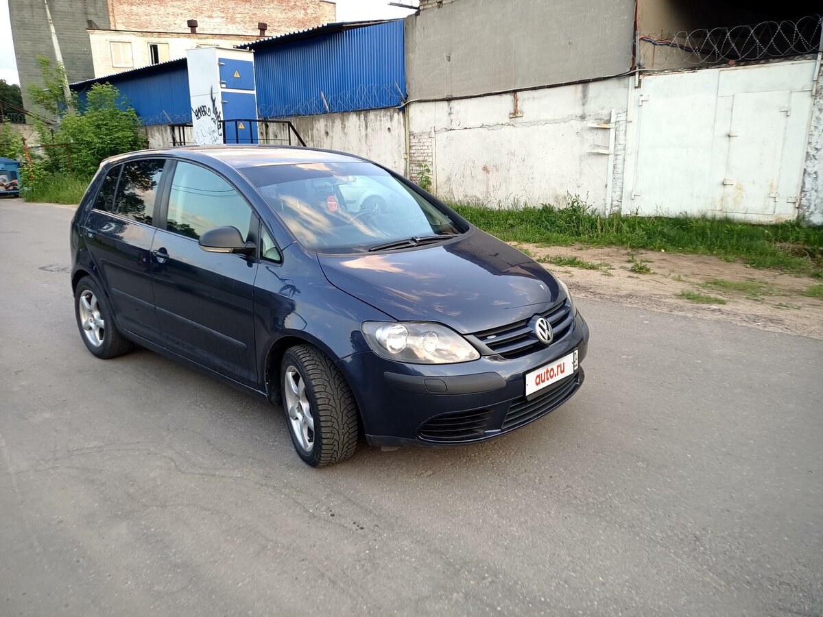 Купить б/у Volkswagen Golf Plus I 1.6 MT (102 л.с.) бензин механика в ...