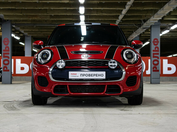 Купить б/у Mini Hatch III (F55/F56) John Cooper Works 2.0 AT (231 л.с ...
