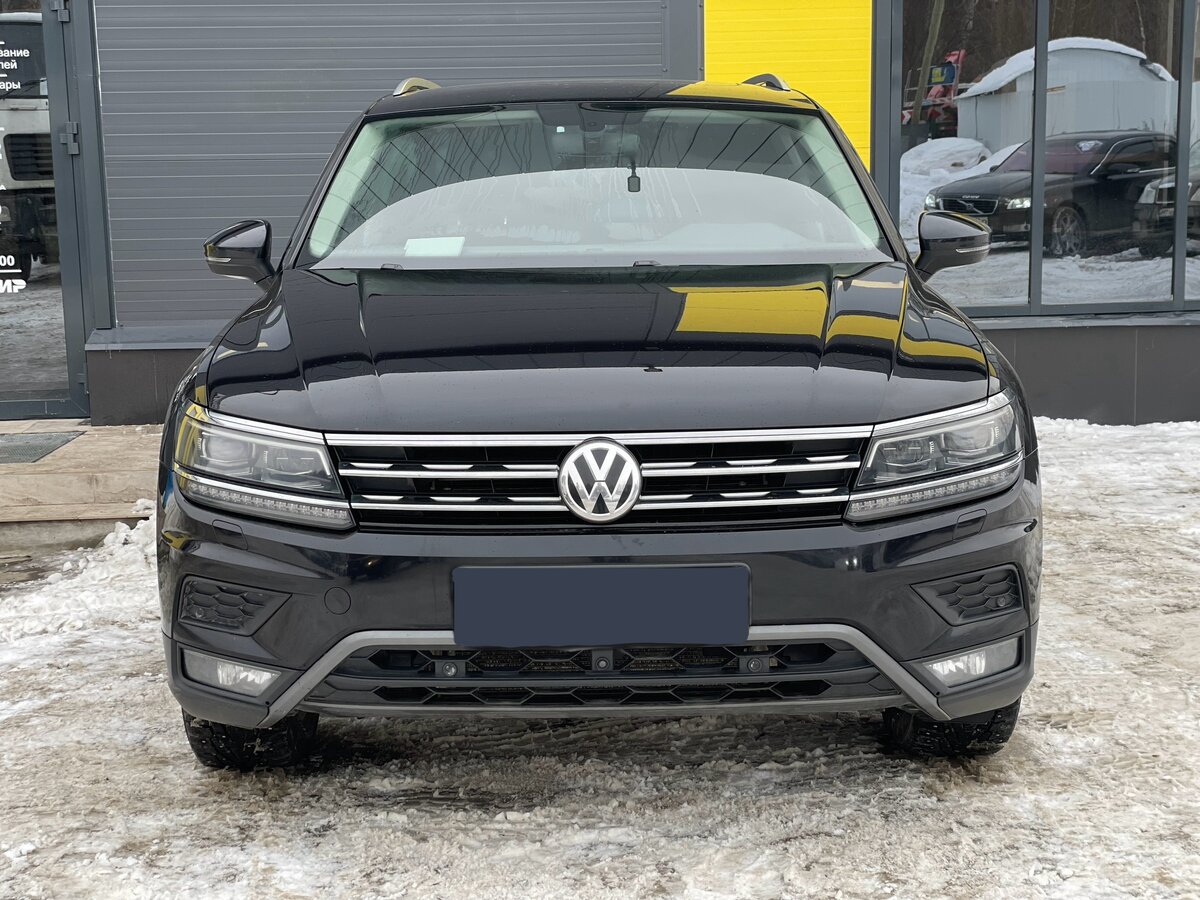 Купить б/у Volkswagen Tiguan II 2.0d AMT (150 л.с.) 4WD дизель робот в Арамиле: чёрный ...