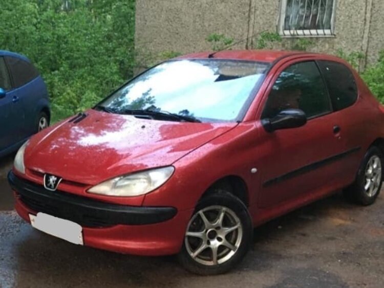 Купить б/у Peugeot 206 1998-2012 1.4 MT (75 л.с.) бензин механика в Твери: красный Пежо 206 2002 ...