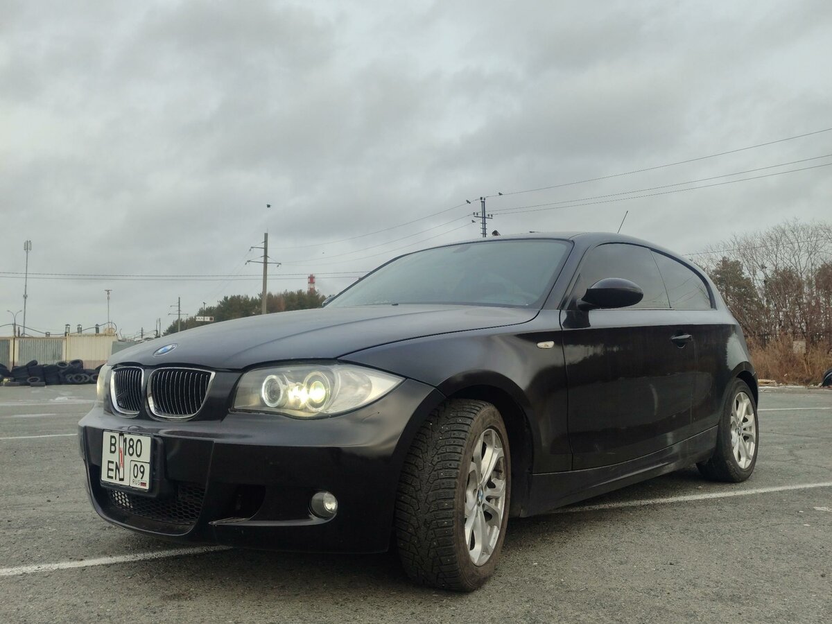 Купить б/у BMW 1 серии I (E81/E82/E87/E88) Рестайлинг 116i 1.6 MT (115 л.с.) бензин механика в ...