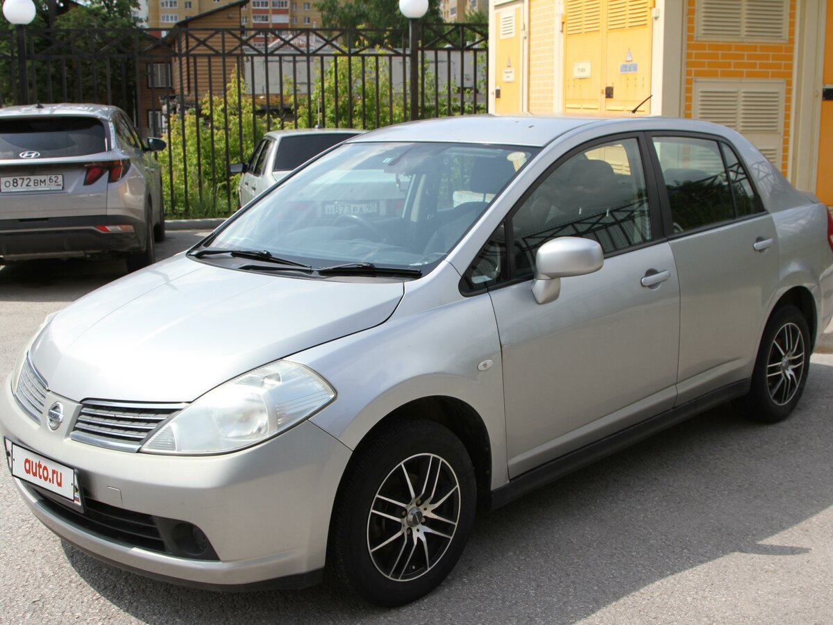 Купить б/у Nissan Tiida I Latio 1.5 AT (109 л.с.) 4WD бензин автомат в ...