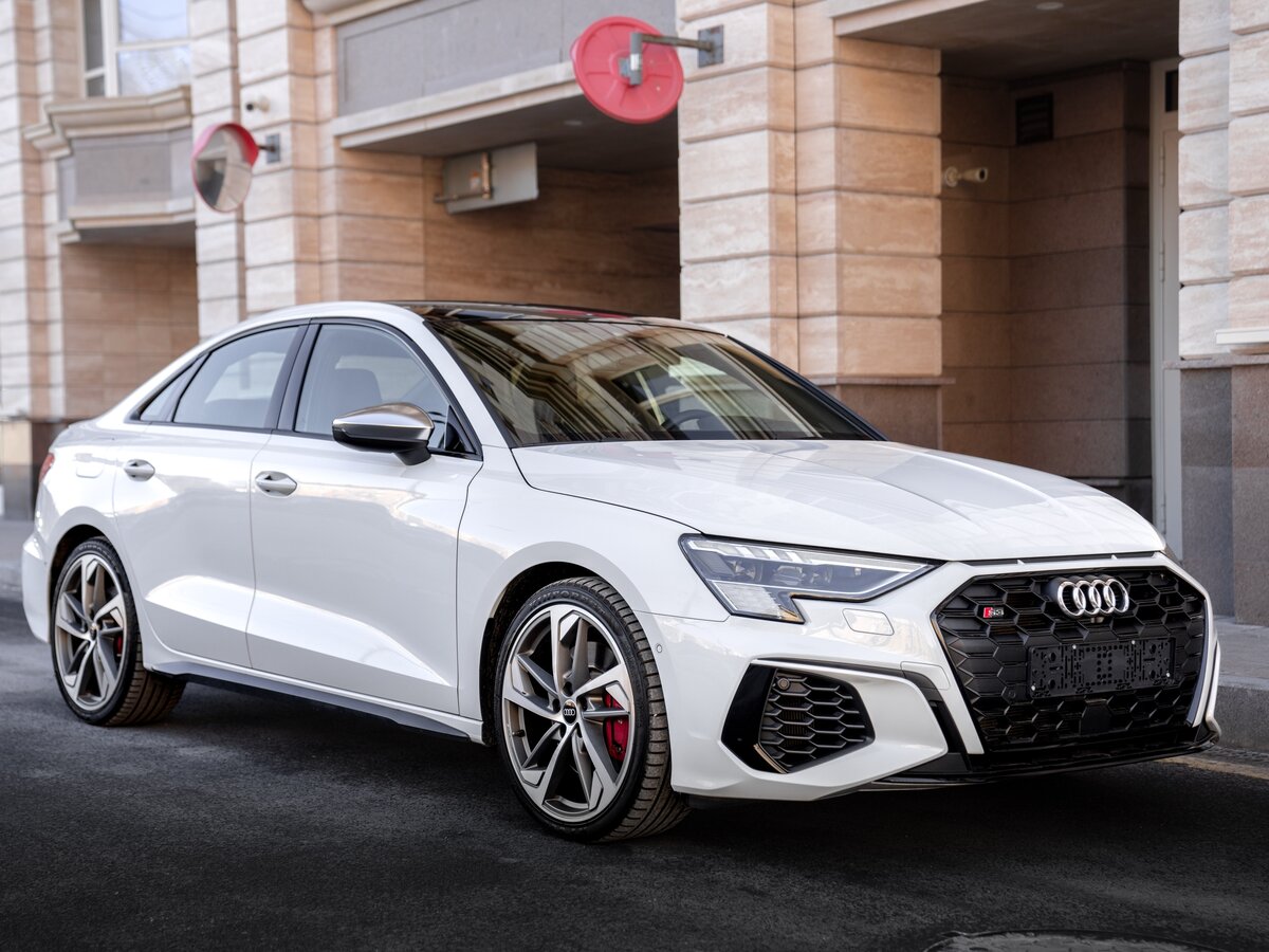 Купить б/у Audi S3 IV (8Y) 2.0 AMT (310 л.с.) 4WD бензин робот в Санкт ...