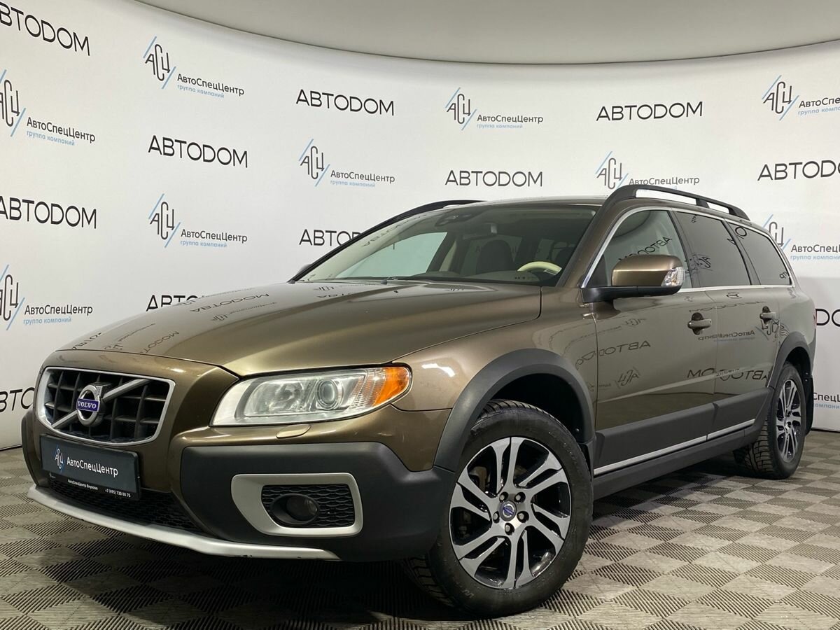 Купить б/у Volvo XC70 II 2.4d AT (215 л.с.) 4WD дизель автомат в Москве: коричневый Вольво XC70 ...