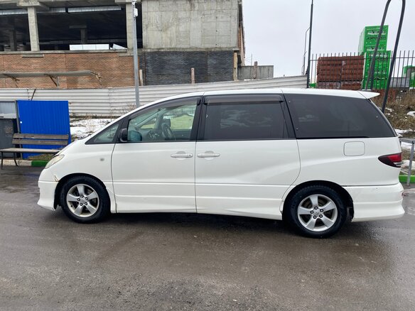 Купить б/у Toyota Estima II Рестайлинг 2.4 AT (160 л.с.) 4WD бензин ...