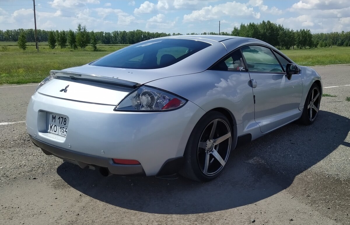 Купить б/у Mitsubishi Eclipse IV 2.4 AT (162 л.с.) бензин автомат в ...