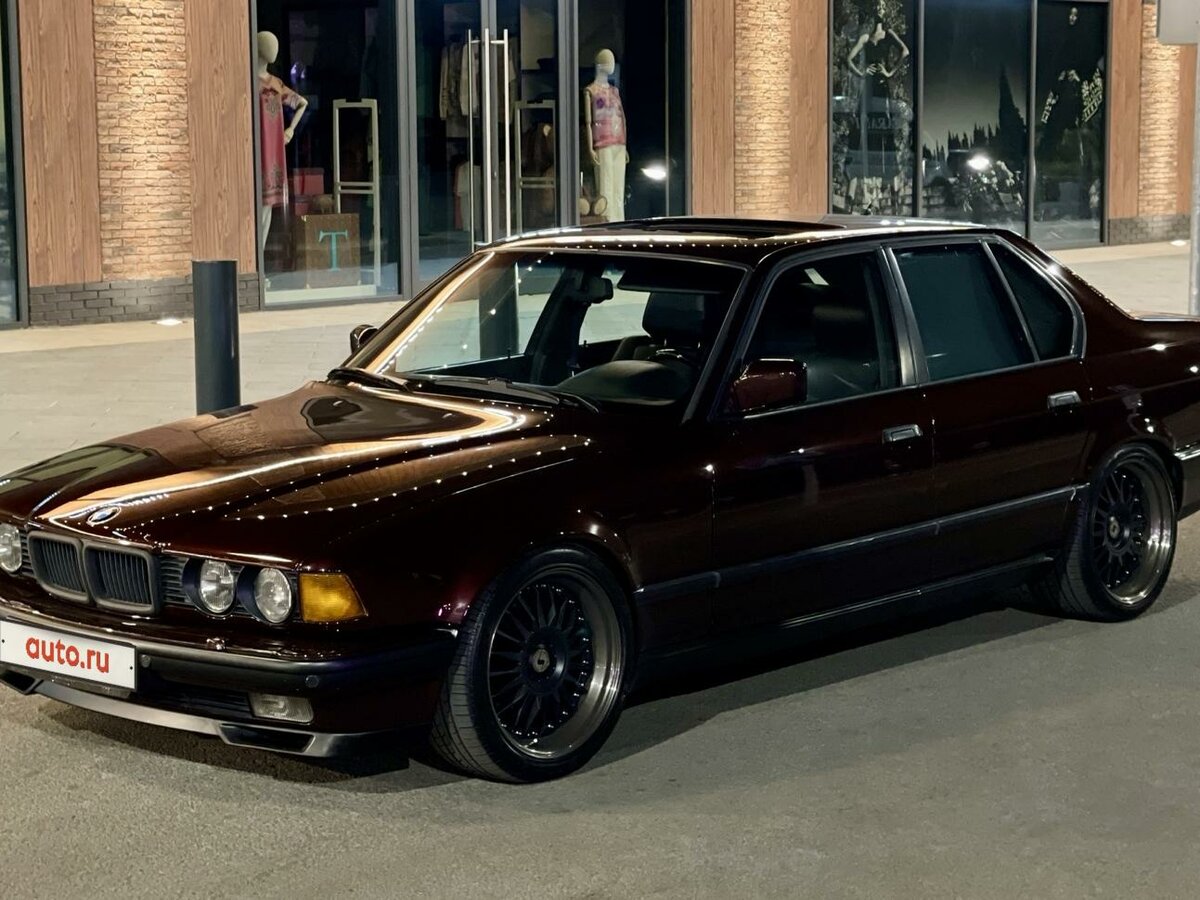 Купить б/у BMW 7 серии II (E32) 730i 3.0 AT (218 л.с.) бензин автомат в Москве: красный БМВ 7 ...