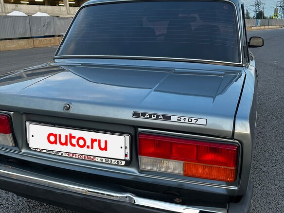 Купить б/у Lada (ВАЗ) 2107 1982-2012 1.6 MT (74 л.с.) бензин механика в Москве: серый Лада 2107 ...
