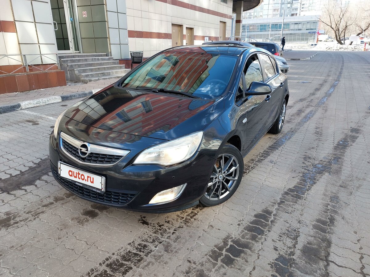 Купить б/у Opel Astra J 1.6 AT (180 л.с.) бензин автомат в Москве ...