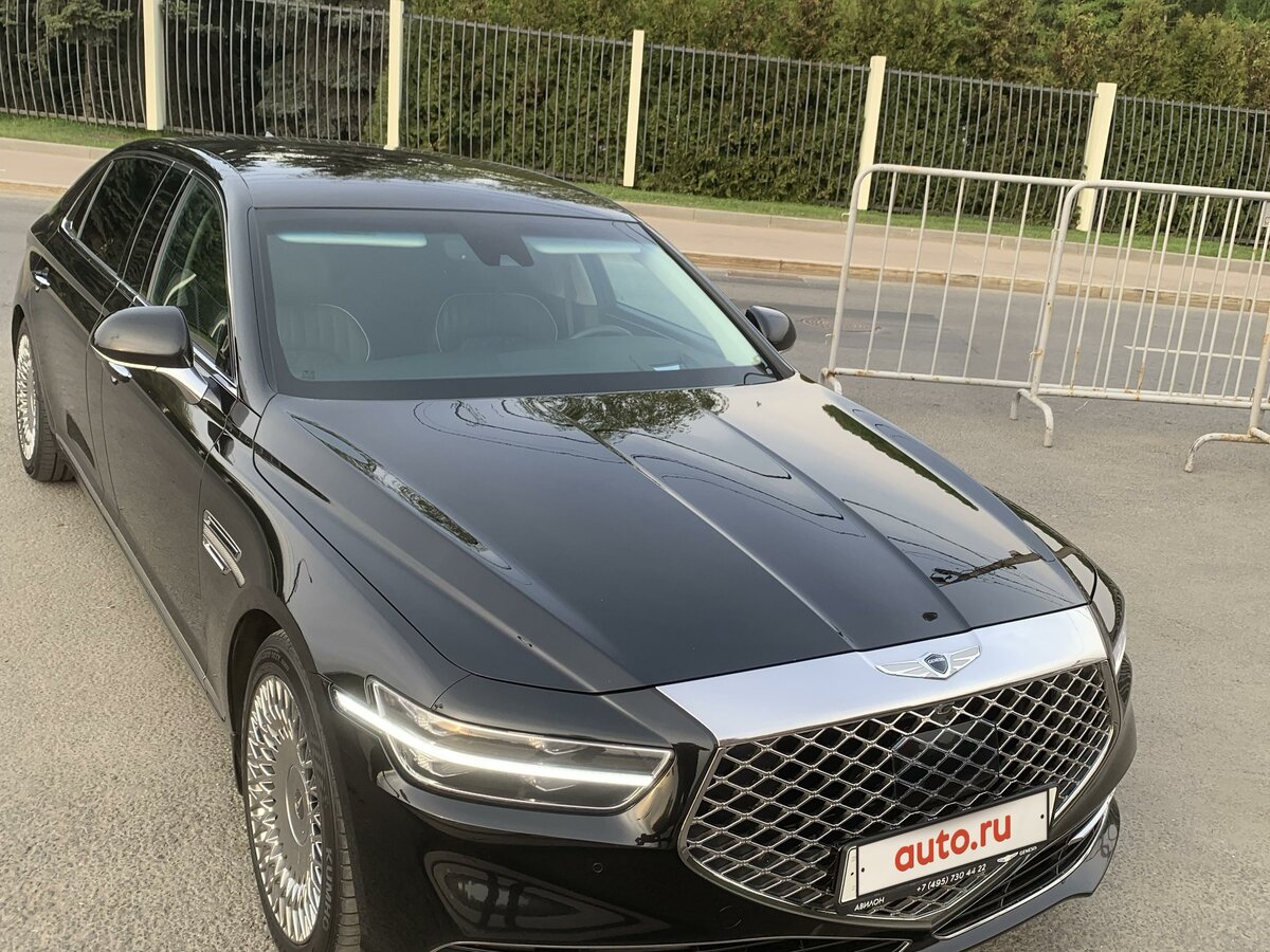 Купить б/у Genesis G90 I Рестайлинг Limousine 5.0 AT (413 л.с.) 4WD ...