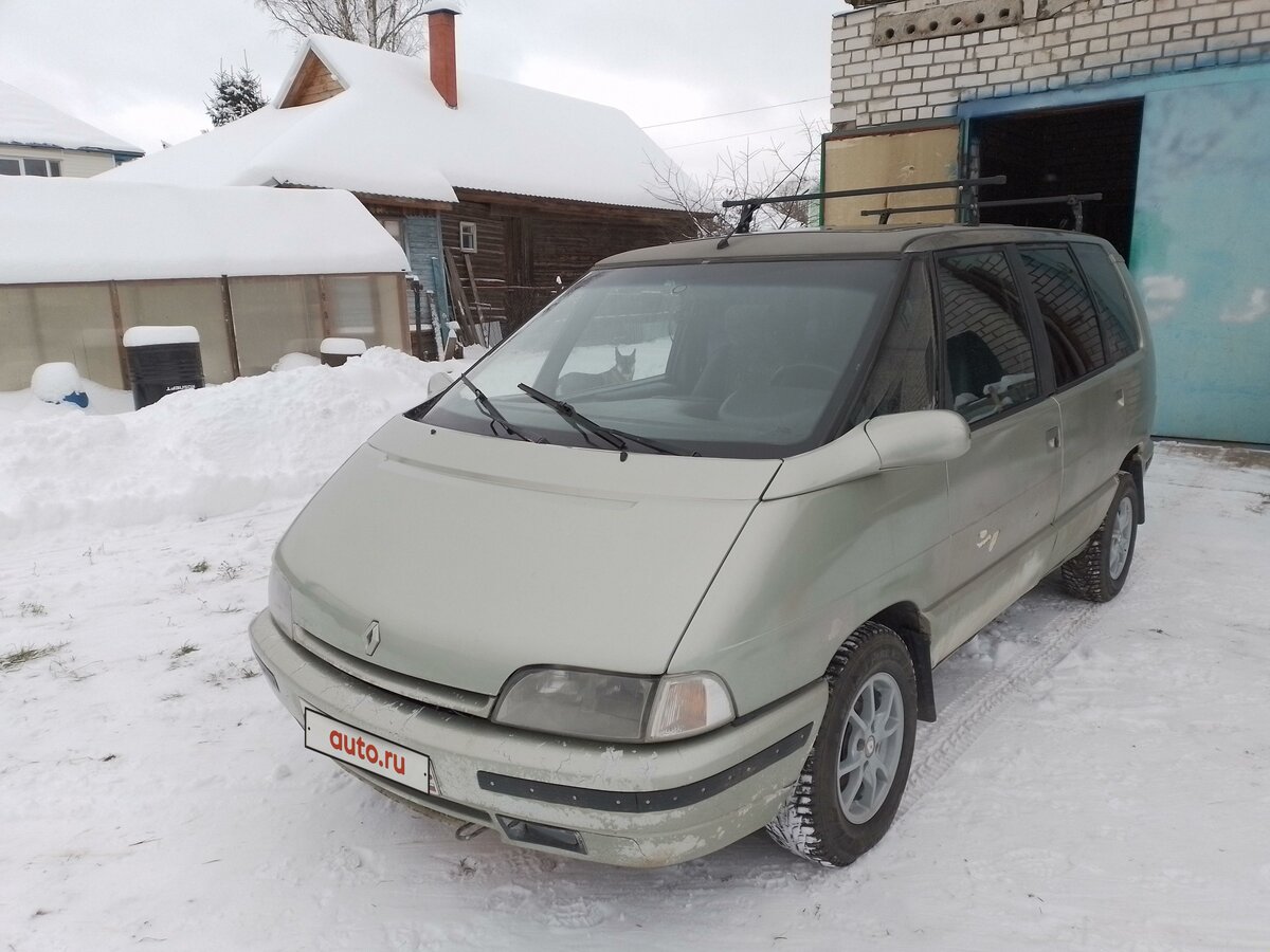 Купить б/у Renault Espace II 2.2 MT (107 л.с.) бензин механика в Вышнем Волочке: серебристый ...