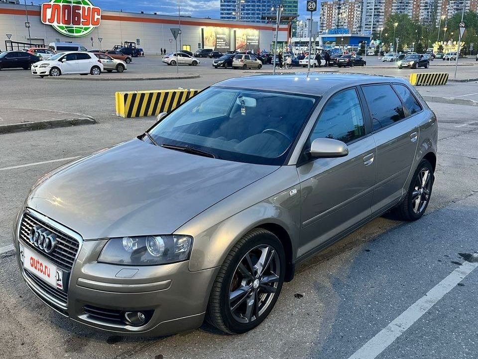 Купить б/у Audi A3 II (8P) Рестайлинг 1 1.8 AMT (160 л.с.) бензин робот ...