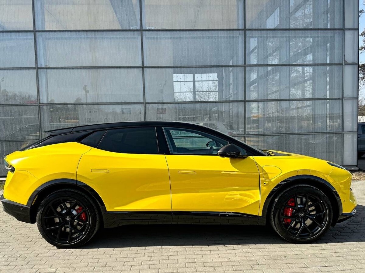 Купить б/у Lotus Eletre 2022-2025 R Electro AT (675.0 кВт) 4WD электро автомат в Санкт ...