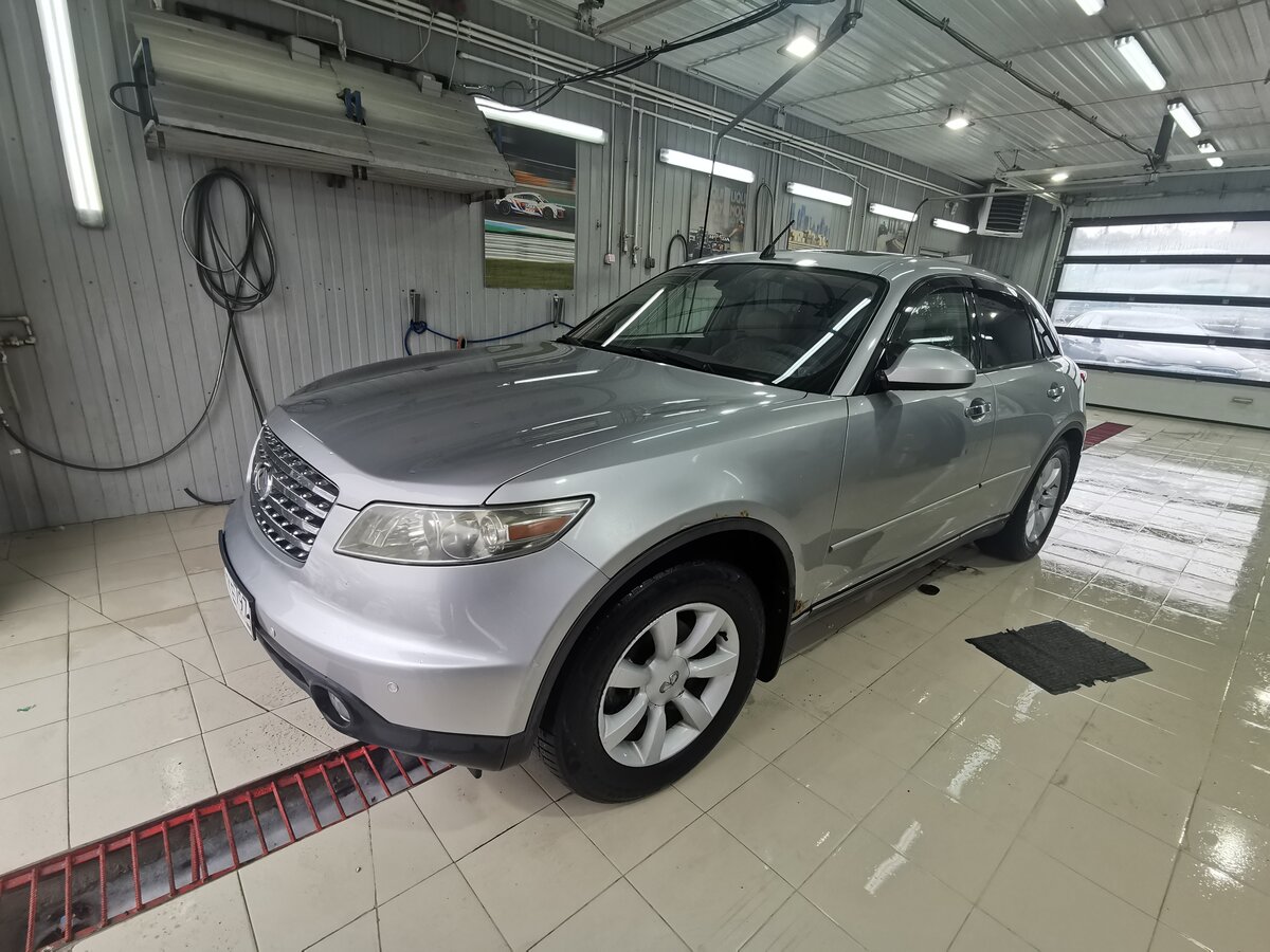 Купить б/у Infiniti FX I (S50) FX35 3.5 AT (280 л.с.) 4WD бензин ...