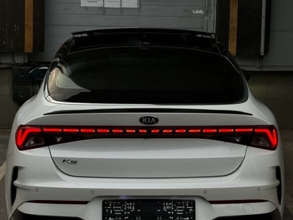 Купить б/у Kia K5 III 2.0 AT (240 л.с.) бензин автомат в Симферополе: белый Киа к5 III седан ...