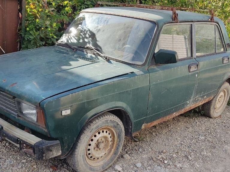 Купить б/у Lada (ВАЗ) 2105 1979-2011 1.2 MT (64 л.с.) бензин механика в Симферополе: зелёный ...