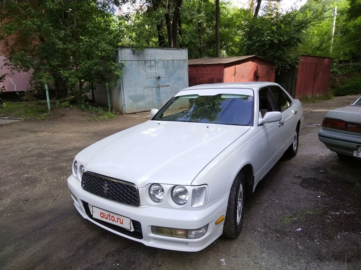 Купить б/у Nissan Gloria X (Y33) 2.0 AT (125 л.с.) бензин автомат в Благовещенске: белый Ниссан ...