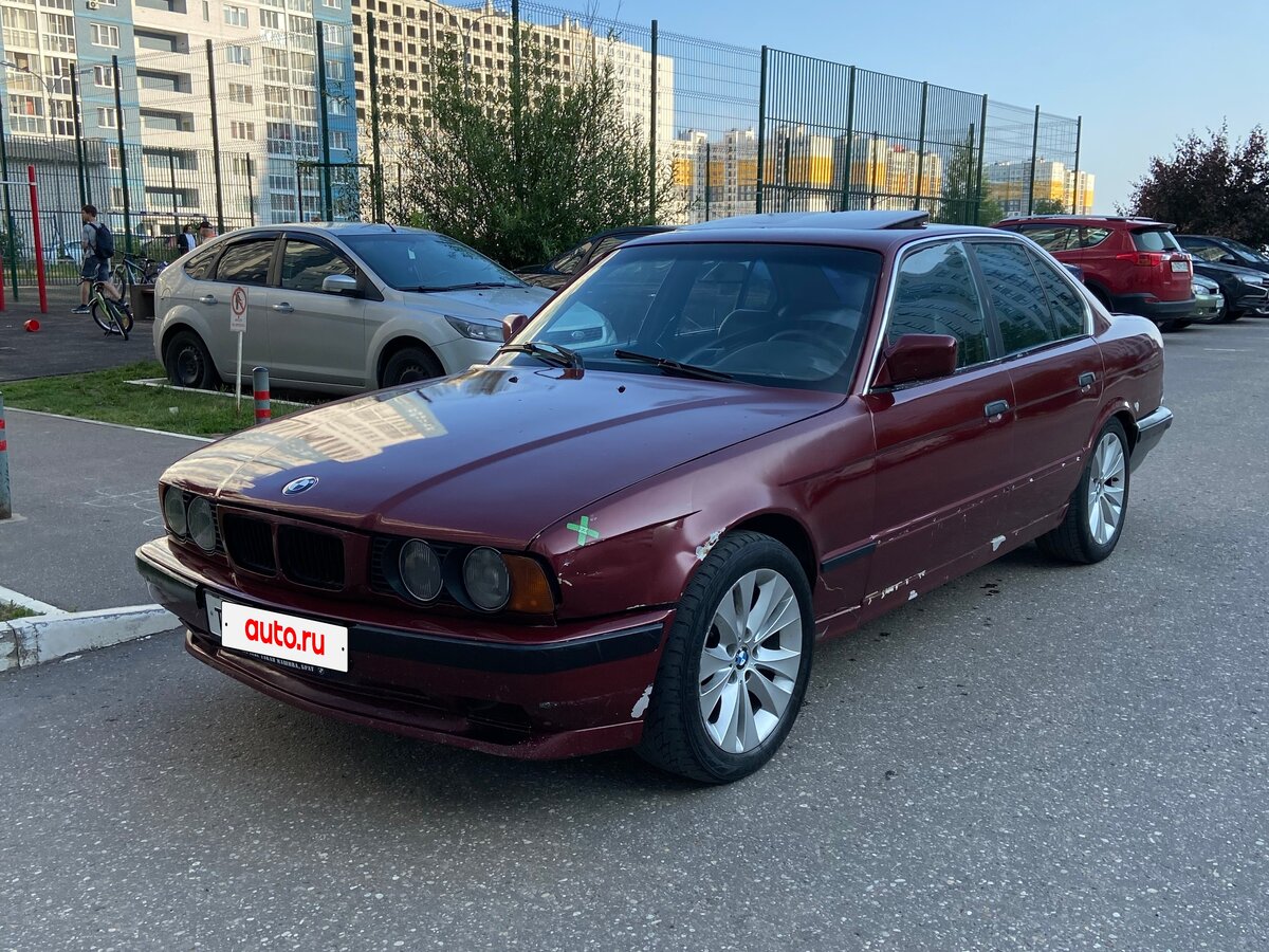 Купить б/у BMW 5 серии III (E34) 520i 2.0 MT (150 л.с.) бензин механика в Твери: пурпурный БМВ 5 ...