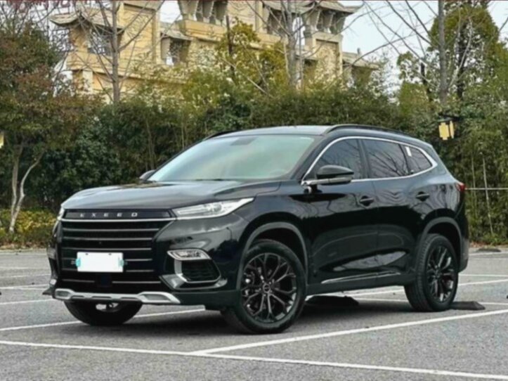 Купить б/у Exeed TX I Рестайлинг 1.6 AMT (197 л.с.) 4WD бензин робот в Благовещенске: чёрный ...