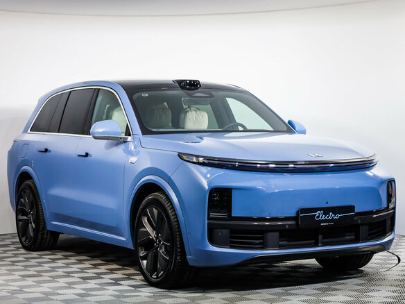 Купить новый Lixiang L8 I 42.8 kWh 1.5hyb AT (449 л.с.) 4WD гибрид автомат в Санкт-Петербурге ...