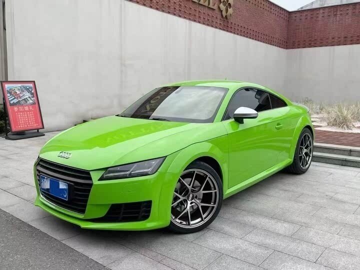 Купить б/у Audi TT III (8S) 2.0 AMT (230 л.с.) бензин робот в Благовещенске: зелёный Ауди ТТ III ...