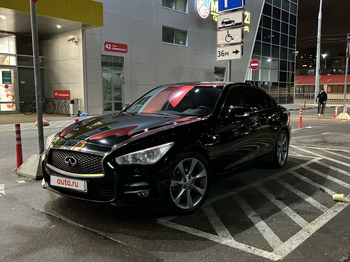 Купить б/у Infiniti Q50 I 2.0 AT (211 л.с.) бензин автомат в Краснодаре: чёрный Инфинити Q50 I ...