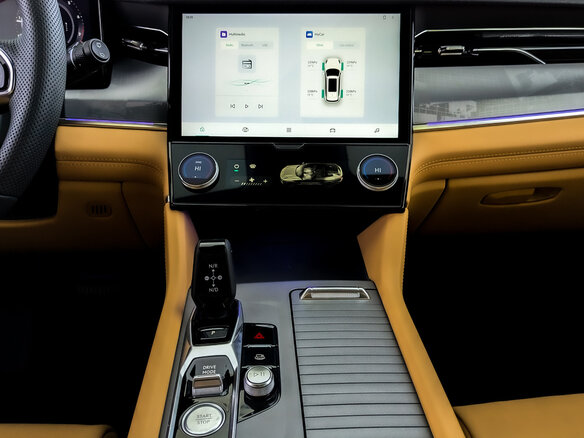 Купить новый Lynk & Co 09 2021-2025 MHEV 2.0 AT (254 л.с.) 4WD бензин автомат в Москве: чёрный ...