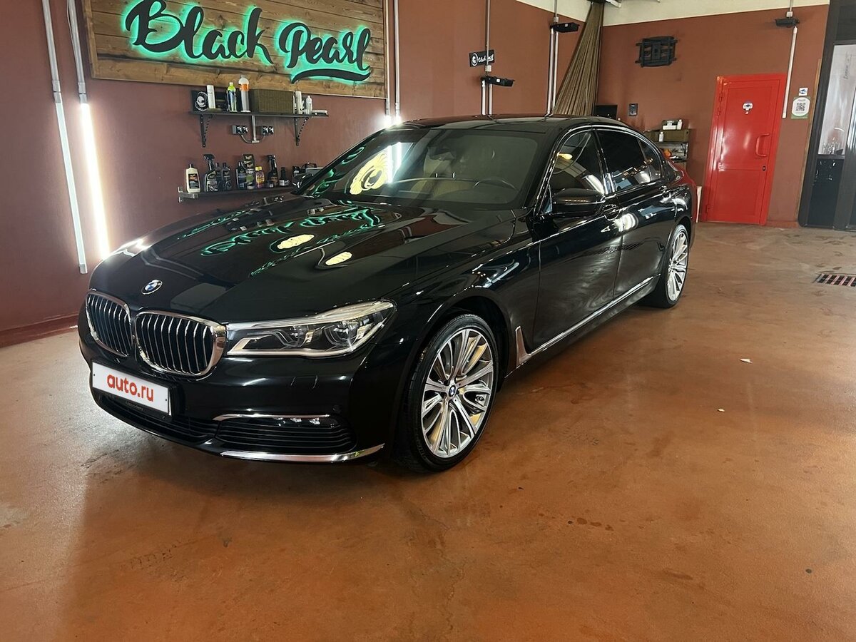 Купить б/у BMW 7 серии VI (G11/G12) 750Ld xDrive 3.0d AT (400 л.с.) 4WD ...