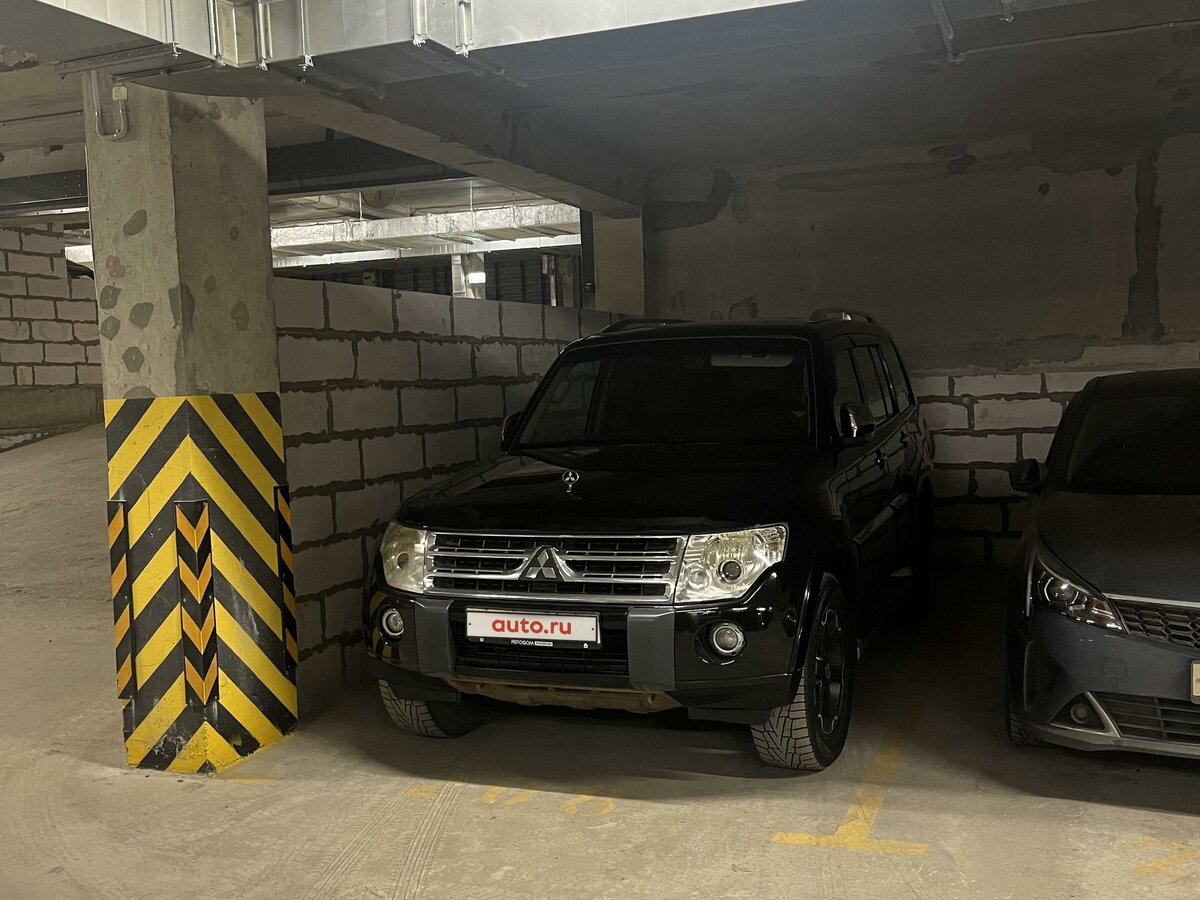 Купить б/у Mitsubishi Pajero IV Рестайлинг 1 3.5 AT (189 л.с.) 4WD ...