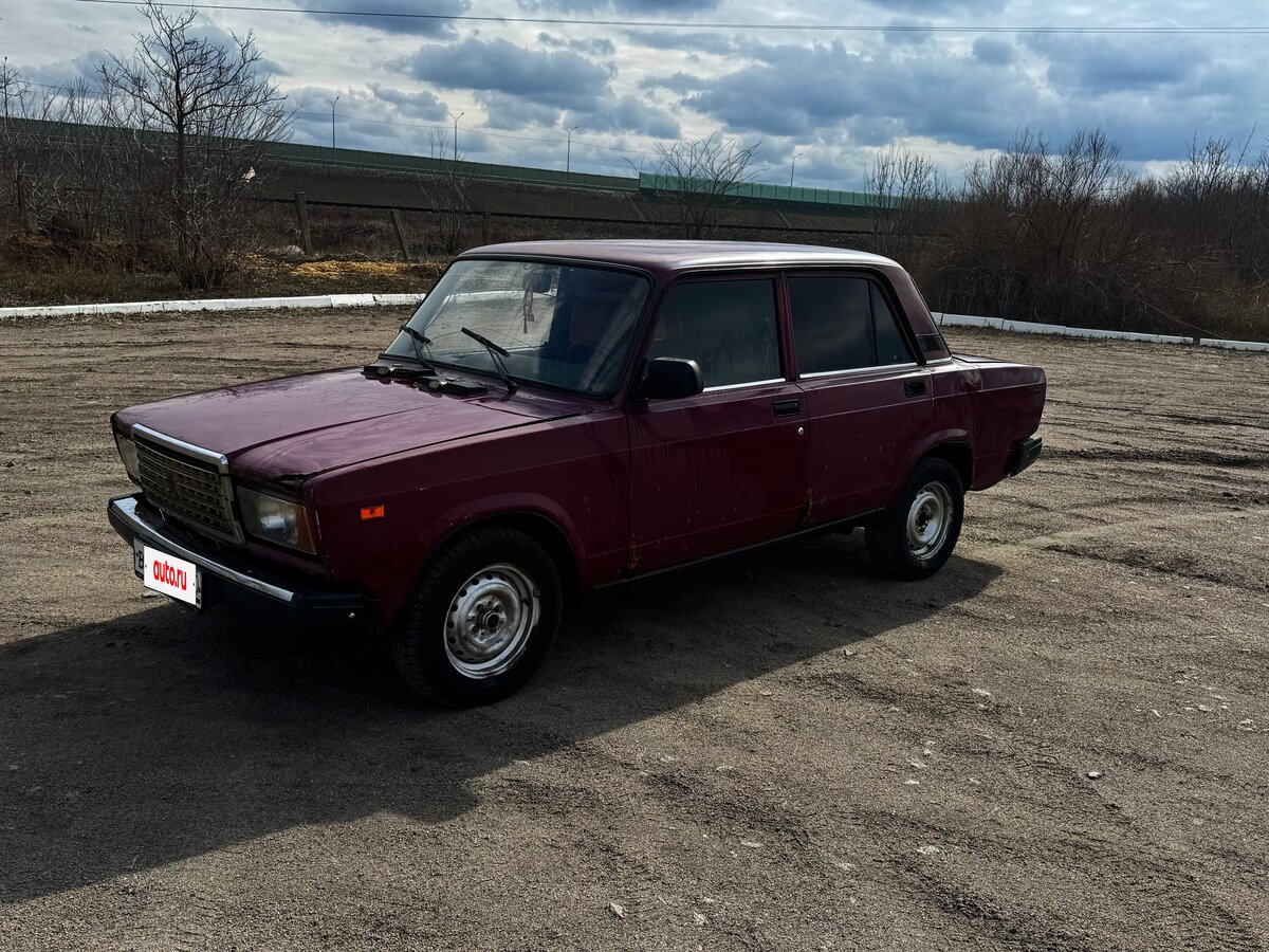 Купить б/у Lada (ВАЗ) 2107 1982-2012 1.5 MT (68 л.с.) бензин механика в Павловске: красный Лада ...