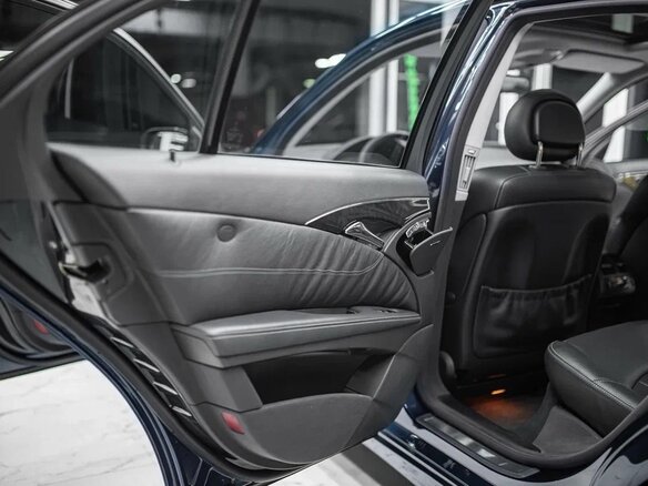 Купить б/у Mercedes-Benz E-Класс AMG III (W211, S211) 55 AMG 5.4 AT (476 л.с.) бензин автомат в ...