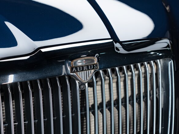 Купить новый Aurus Senat I 4.4hyb AT (598 л.с.) 4WD гибрид автомат в Москве: синий Аурус Сенат I ...