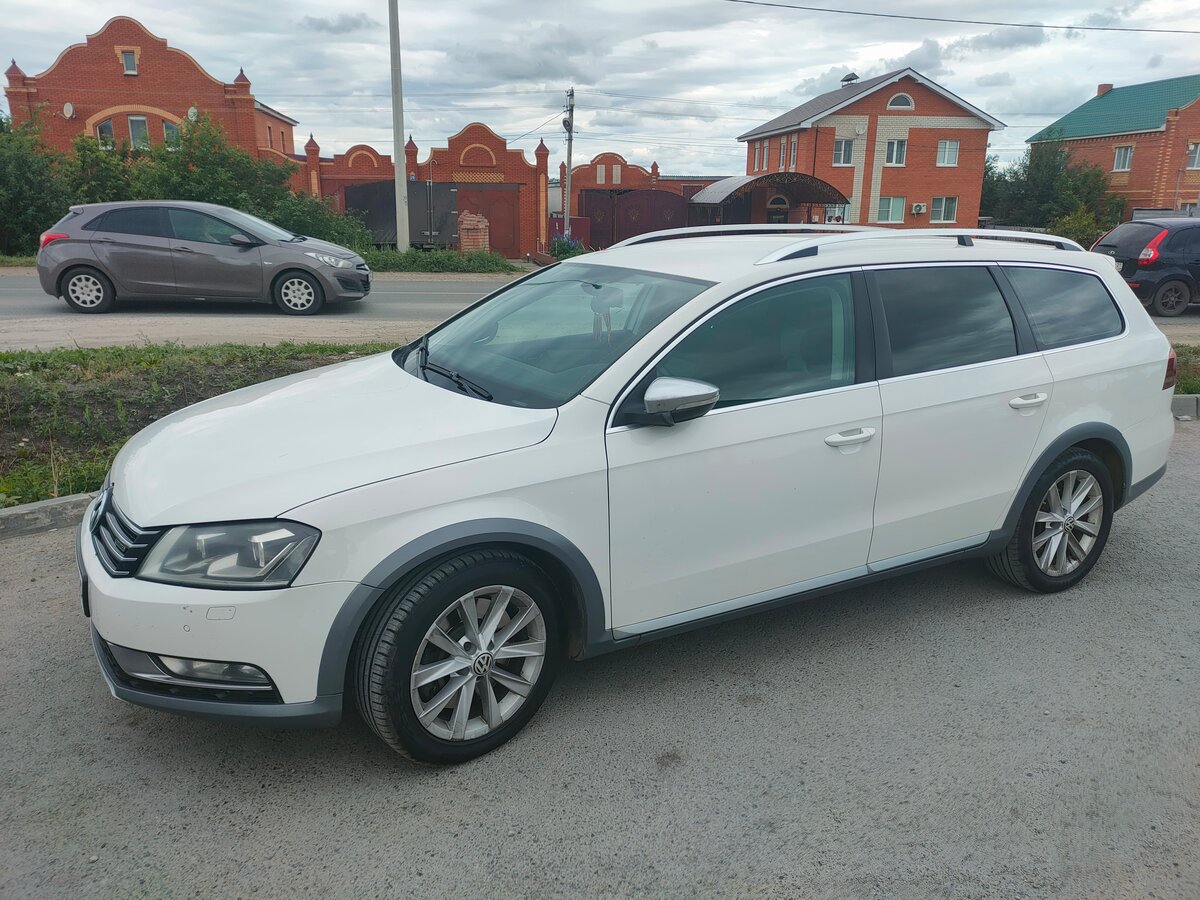 Купить б/у Volkswagen Passat B7 Alltrack 2.0 AMT (210 л.с.) 4WD бензин ...