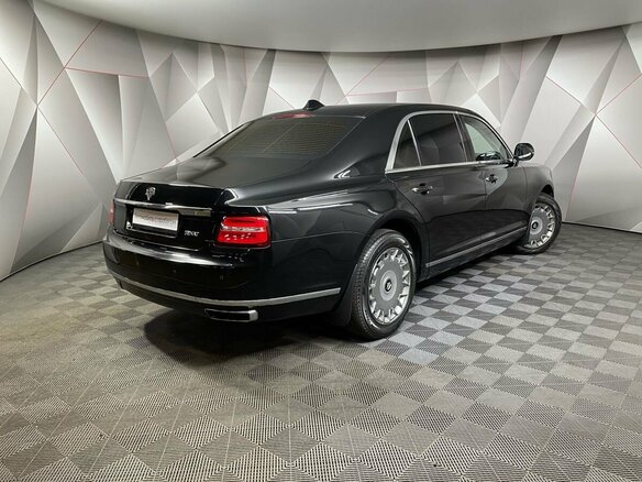 Купить б/у Aurus Senat I 4.4hyb AT (598 л.с.) 4WD гибрид автомат в Москве: чёрный Аурус Сенат I ...