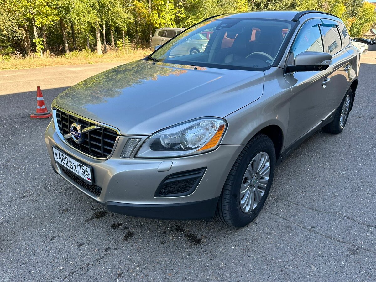 Купить б/у Volvo XC60 I 2.4d AT (163 л.с.) 4WD дизель автомат в Оренбурге: бежевый Вольво XC60 I ...