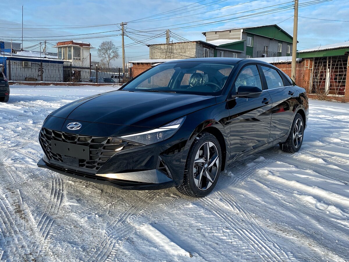 Купить б/у Hyundai Elantra VII (CN7) 2.0 AT (150 л.с.) бензин автомат в Челябинске: чёрный ...