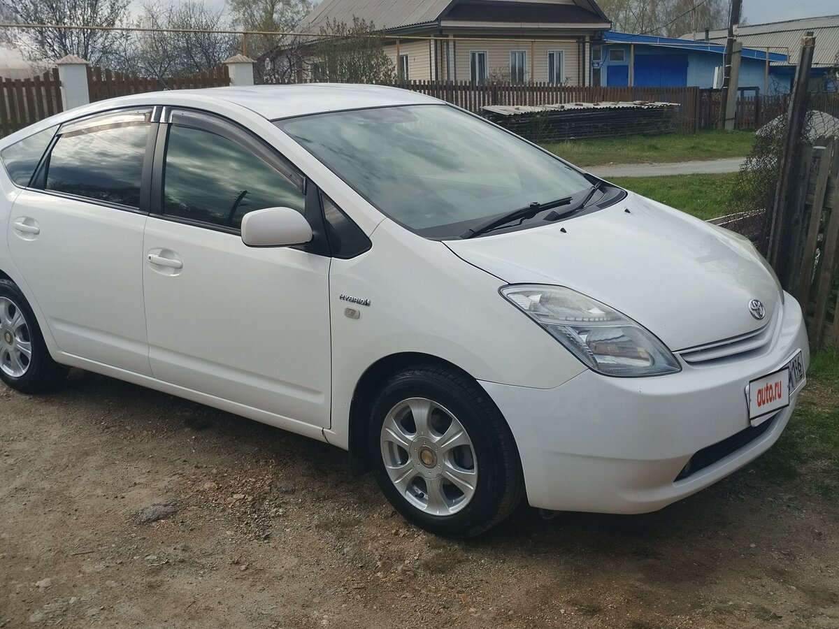 Купить б/у Toyota Prius II Рестайлинг (XW20) JDM 1.5hyb AT (76 л.с ...