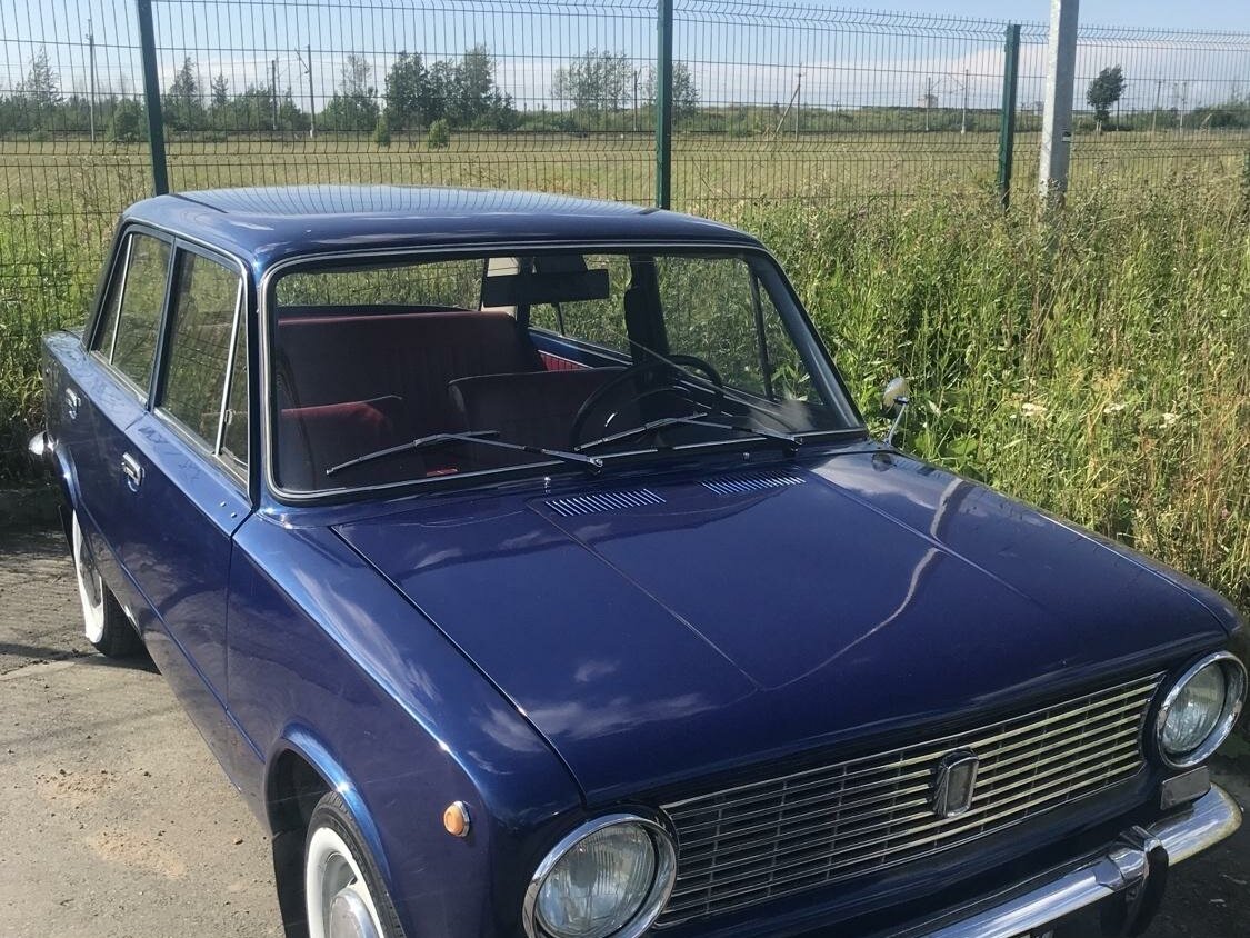 Купить б/у Lada (ВАЗ) 2101 1970-1988 1.2 MT (59 л.с.) бензин механика в Санкт-Петербурге: синий ...