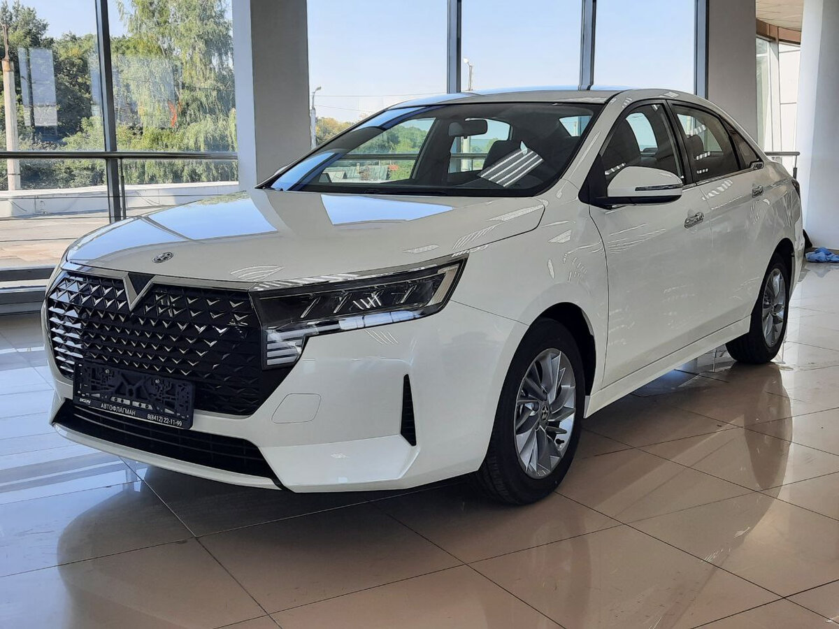 Купить б/у Venucia D60 Plus 2021-2025 1.6 CVT (116 л.с.) бензин вариатор в Пензе: белый Венуция ...