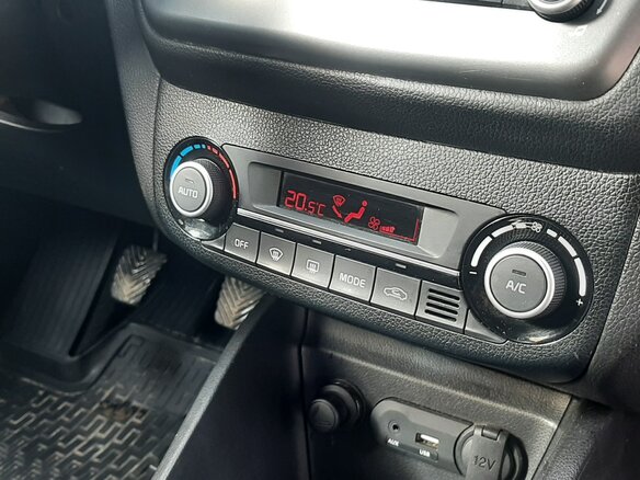 Купить б/у Kia Rio III Рестайлинг 1.6 MT (123 л.с.) бензин механика в ...